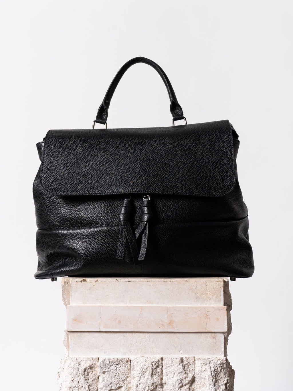 Award-Winning Signature Ari | Luxury Leather 6-Way Backpack – Alf the Label